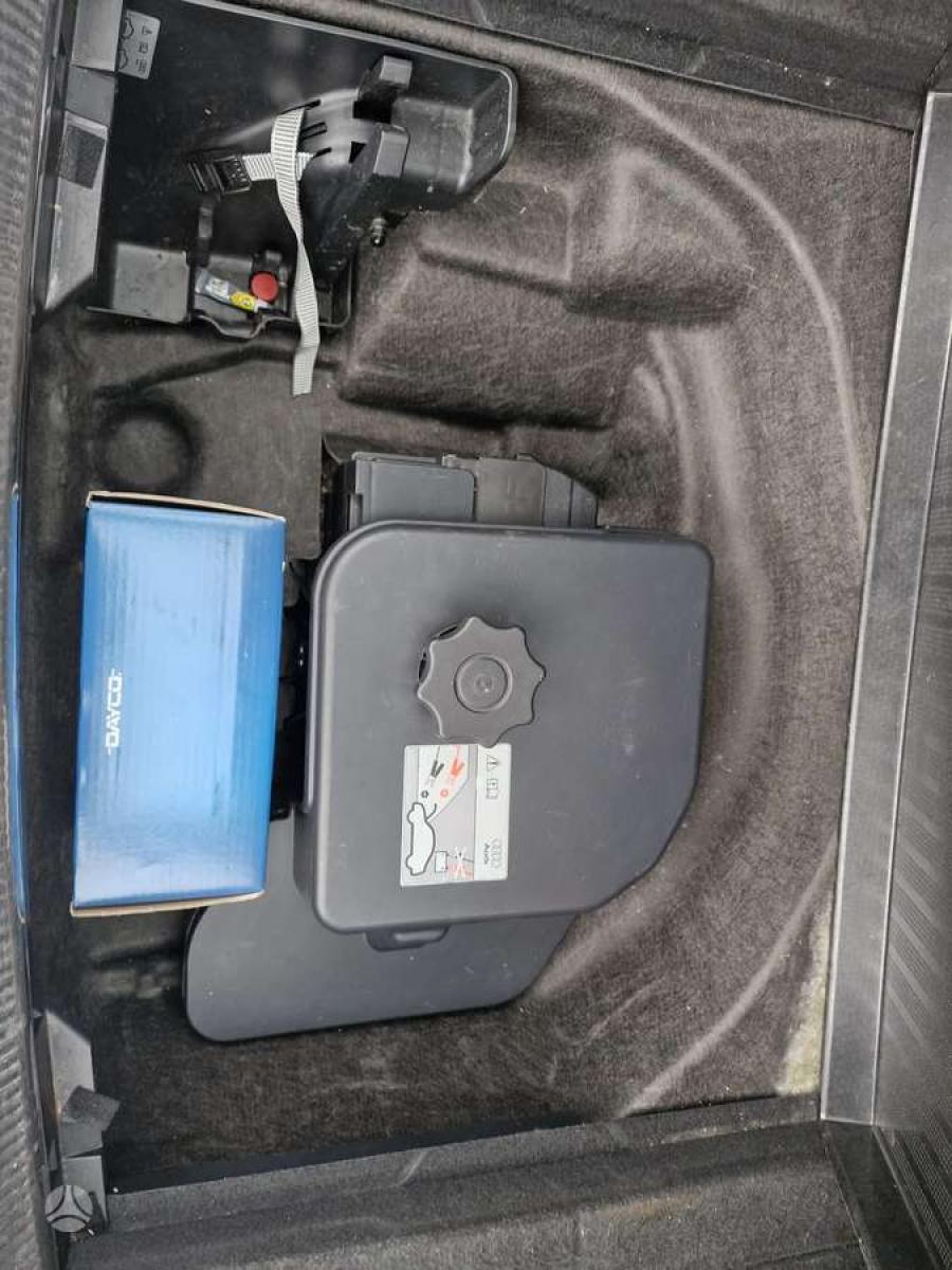 Black Audi A4 2015 in Kaunas, with an engine capacity of 2.00 L and mileage of 282 thousand km for 7450 €, photo 22 on AUTOMOTO.COM.LV