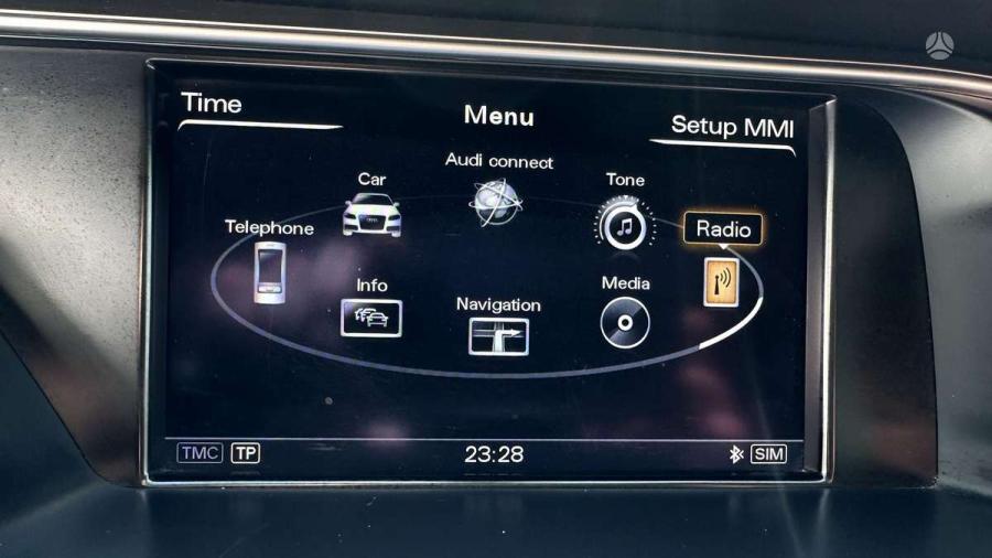 Black Audi A4 2015 in Marijampole, with an engine capacity of 1.97 L and mileage of 204 thousand km for 8950 €, photo 22 on AUTOMOTO.COM.LV