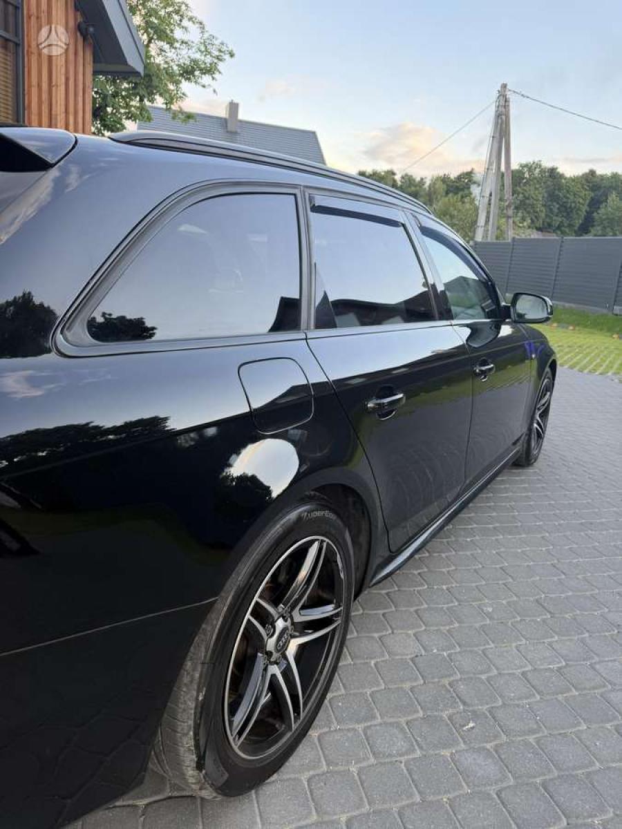 Black Audi A4 2015 in Vilnius, with an engine capacity of 2.00 L and mileage of 292 thousand km for 7900 €, photo 13 on AUTOMOTO.COM.LV