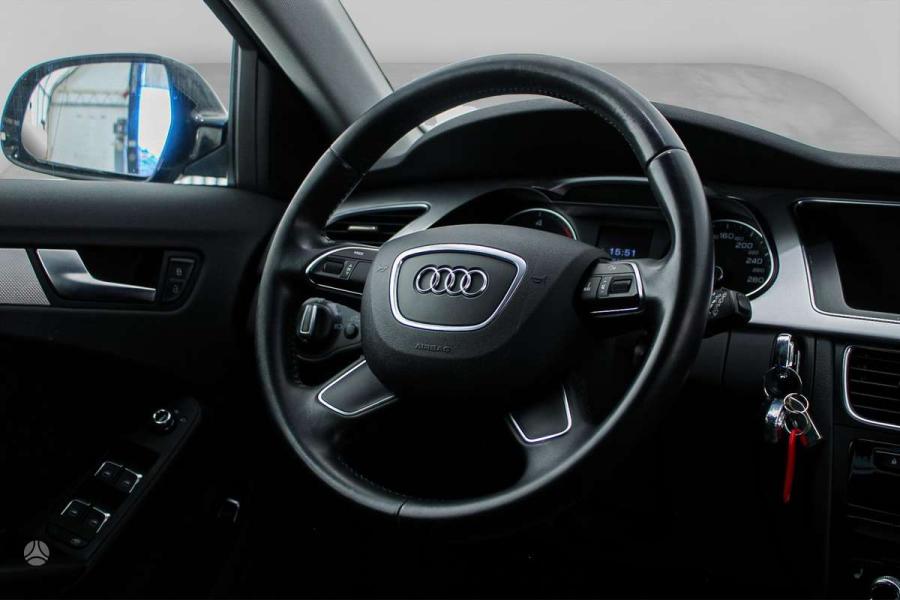 Melns Audi A4 2015 Kauņa, ar dzinēja tilpumu 2.00 L un nobraukumu 300 tūkst. km par 8890 €, foto 11 vietnē AUTOMOTO.COM.LV