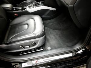 Black Audi A4 2015 in Jelgava, with an engine capacity of 1.80 L and mileage of 190 thousand km for 8990 €, photo 20 on AUTOMOTO.COM.LV