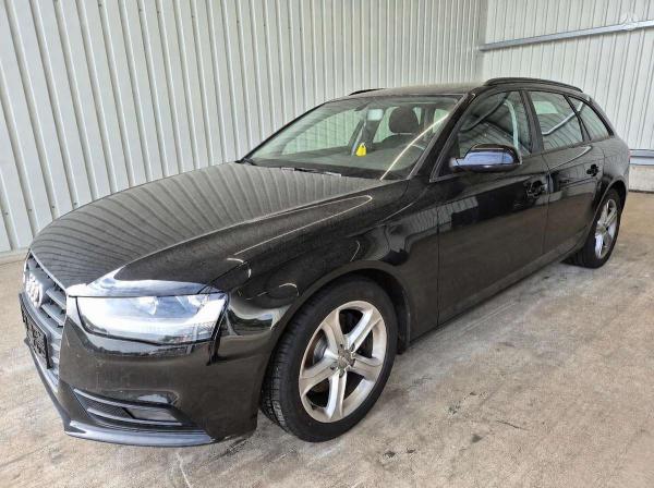Melns Audi A4 2015 Utena, ar dzinēja tilpumu 1.97 L un nobraukumu 200 tūkst. km par 5500 €, foto 1 vietnē AUTOMOTO.COM.LV