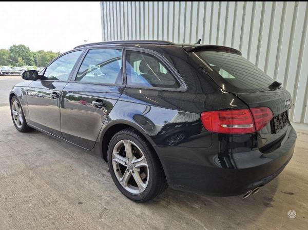 Melns Audi A4 2015 Utena, ar dzinēja tilpumu 1.97 L un nobraukumu 200 tūkst. km par 5500 €, foto 2 vietnē AUTOMOTO.COM.LV