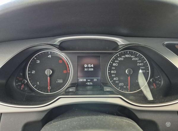 Melns Audi A4 2015 Utena, ar dzinēja tilpumu 1.97 L un nobraukumu 200 tūkst. km par 5500 €, foto 7 vietnē AUTOMOTO.COM.LV