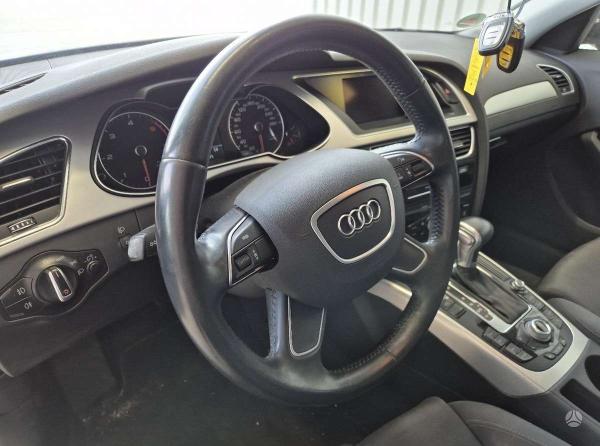 Melns Audi A4 2015 Utena, ar dzinēja tilpumu 1.97 L un nobraukumu 200 tūkst. km par 5500 €, foto 8 vietnē AUTOMOTO.COM.LV