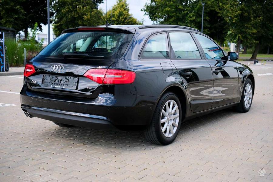 Black Audi A4 2015 in Kaunas, with an engine capacity of 1.97 L and mileage of 255 thousand km for 7850 €, photo 7 on AUTOMOTO.COM.LV