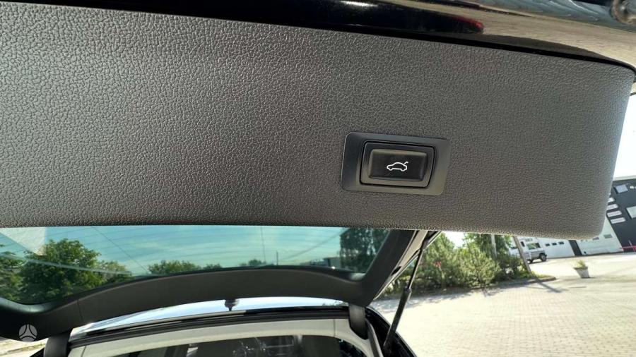 Black Audi A4 2015 in Marijampole, with an engine capacity of 1.97 L and mileage of 205 thousand km for 9200 €, photo 18 on AUTOMOTO.COM.LV