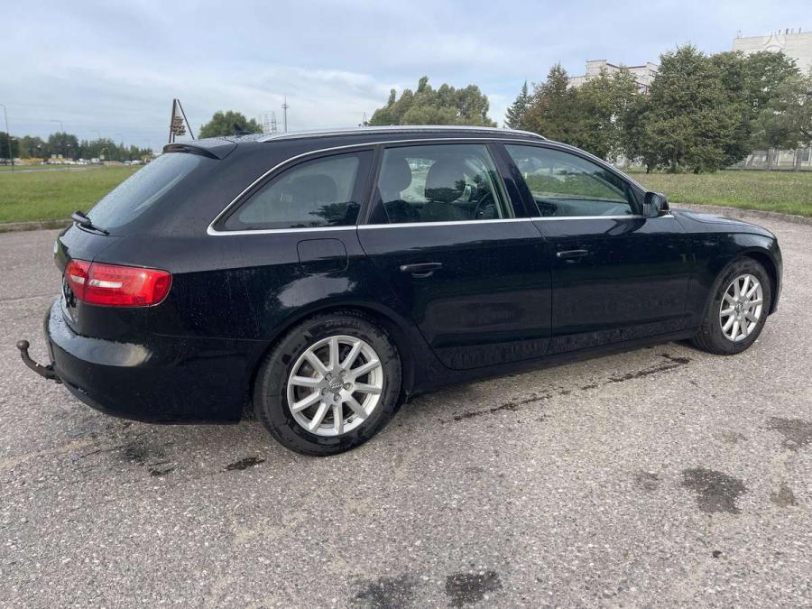 Black Audi A4 2015 in Kaunas, with an engine capacity of 1.97 L and mileage of 277 thousand km for 6650 €, photo 16 on AUTOMOTO.COM.LV