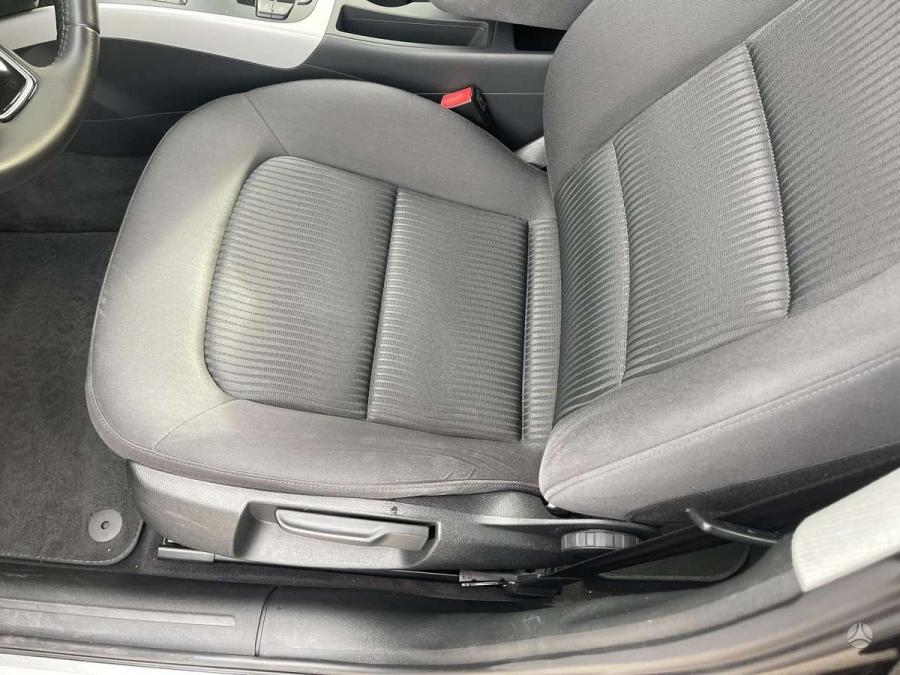 Black Audi A4 2015 in Kaunas, with an engine capacity of 1.97 L and mileage of 277 thousand km for 6650 €, photo 26 on AUTOMOTO.COM.LV
