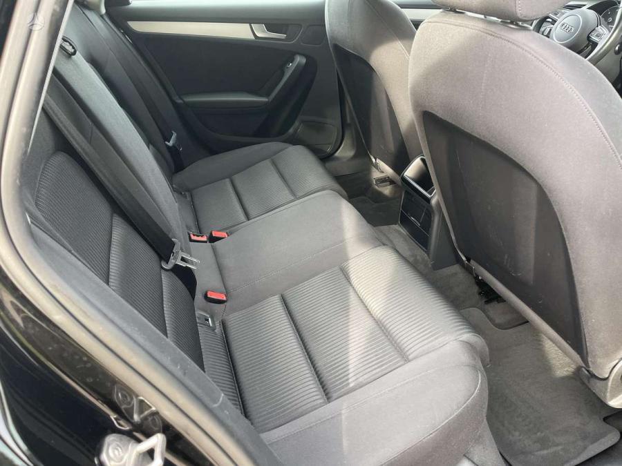 Black Audi A4 2015 in Kaunas, with an engine capacity of 1.97 L and mileage of 277 thousand km for 6650 €, photo 29 on AUTOMOTO.COM.LV