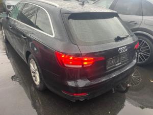 Black Audi A4 2016 in Riga, with an engine capacity of 2.00 L and mileage of 176 thousand km for 12495 €, photo 3 on AUTOMOTO.COM.LV