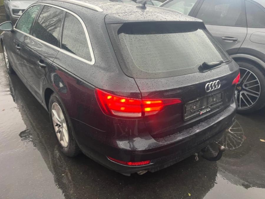 Black Audi A4 2016 in Riga, with an engine capacity of 2.00 L and mileage of 176 thousand km for 12495 €, photo 3 on AUTOMOTO.COM.LV