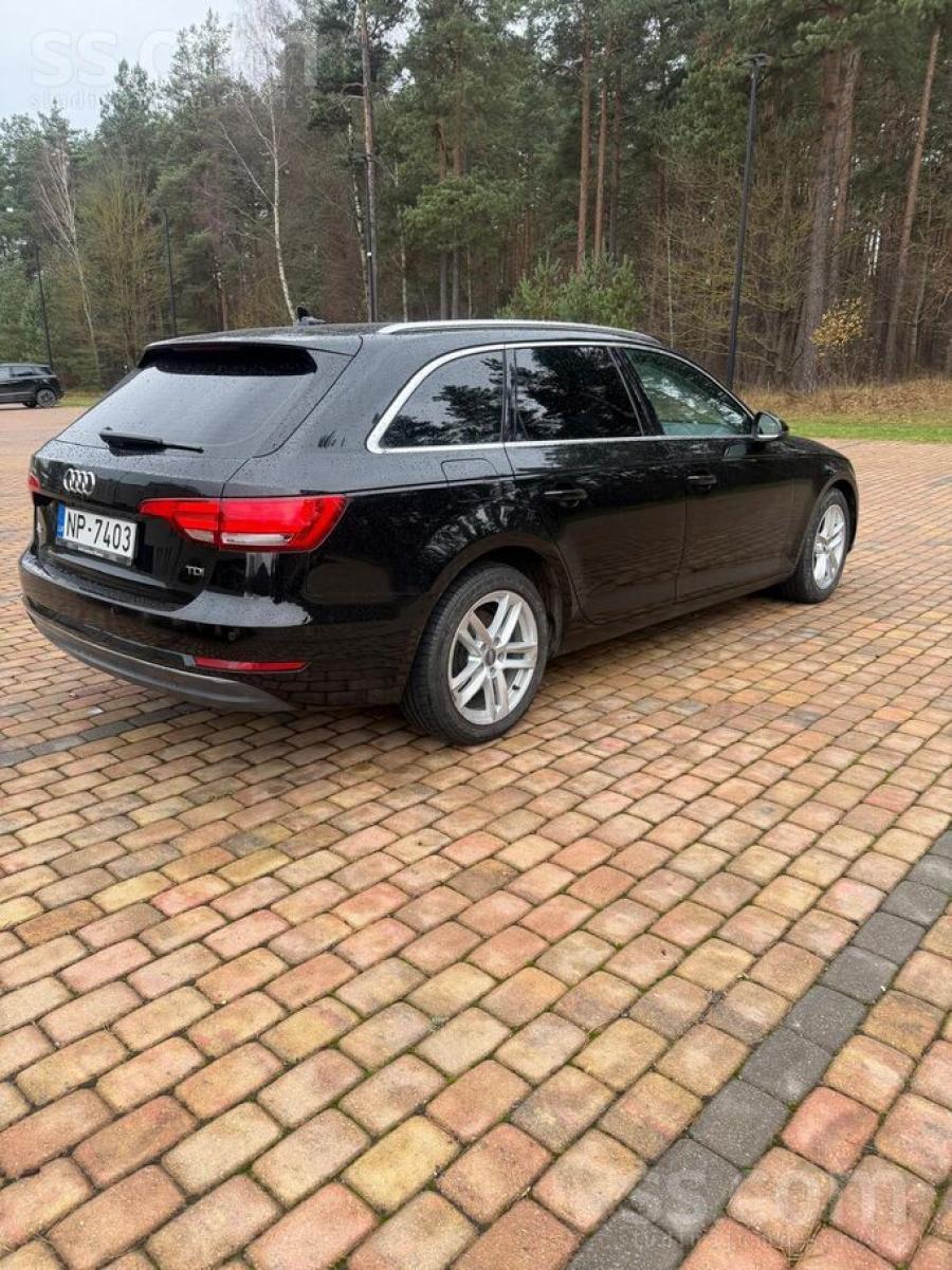 Black Audi A4 2016 in Riga, with an engine capacity of 2.00 L and mileage of 537 thousand km for 8200 €, photo 3 on AUTOMOTO.COM.LV