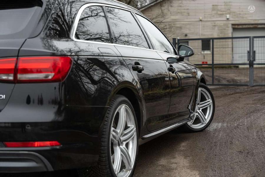 Black Audi A4 2016 in Vilnius, with an engine capacity of 1.97 L and mileage of 240 thousand km for 12900 €, photo 17 on AUTOMOTO.COM.LV
