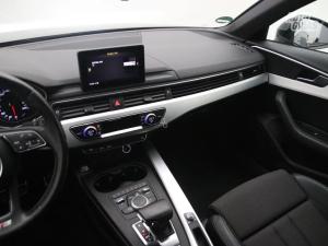 Melns Audi A4 2016 Viļņa, ar dzinēja tilpumu 2.00 L un nobraukumu 276 tūkst. km par 12199 €, foto 21 vietnē AUTOMOTO.COM.LV