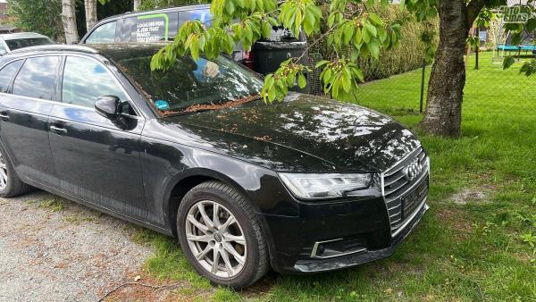 Black Audi A4 2016 in Kretinga, with an engine capacity of 2.00 L and mileage of 330 thousand km for 6900 €, photo 1 on AUTOMOTO.COM.LV