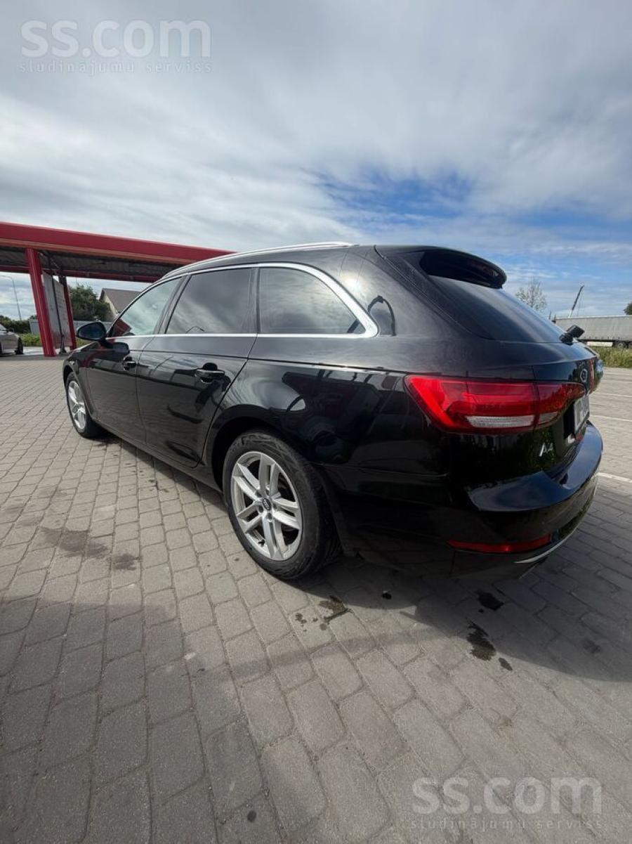 Black Audi A4 2016 in Riga, with an engine capacity of 2.00 L and mileage of 537 thousand km for 7800 €, photo 6 on AUTOMOTO.COM.LV