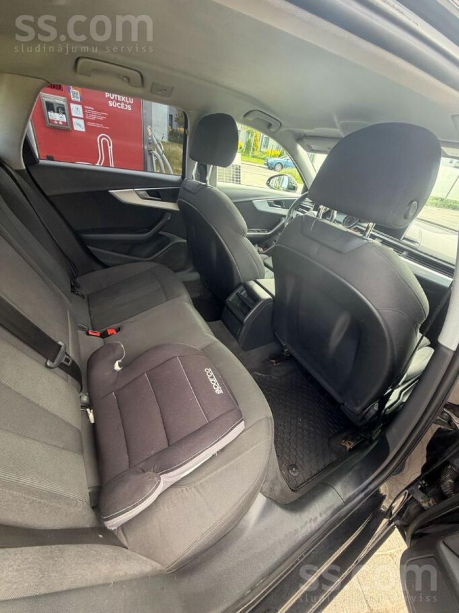 Black Audi A4 2016 in Riga, with an engine capacity of 2.00 L and mileage of 537 thousand km for 7800 €, photo 13 on AUTOMOTO.COM.LV