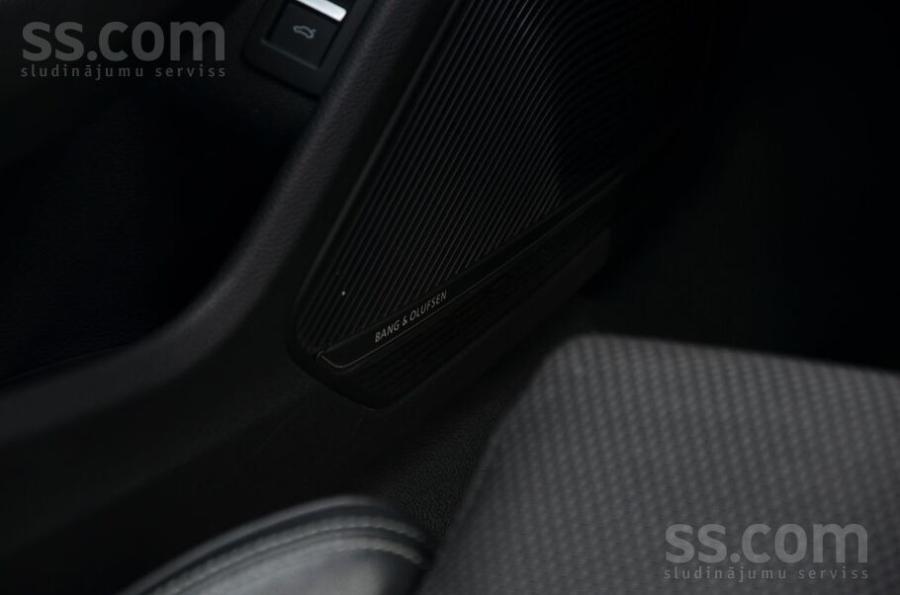 Melns Audi A4 2016 Rīga, ar dzinēja tilpumu 2.00 L un nobraukumu 293 tūkst. km par 15299 €, foto 18 vietnē AUTOMOTO.COM.LV