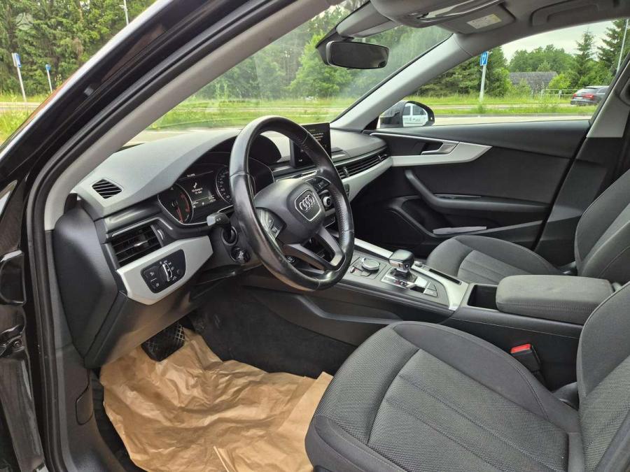 Black Audi A4 2016 in Utena, with an engine capacity of 1.97 L and mileage of 310 thousand km for 8990 €, photo 10 on AUTOMOTO.COM.LV