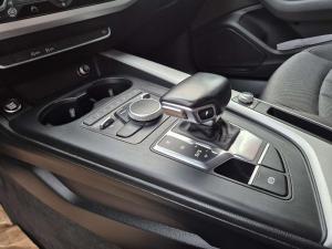 Black Audi A4 2016 in Utena, with an engine capacity of 1.97 L and mileage of 310 thousand km for 8990 €, photo 15 on AUTOMOTO.COM.LV