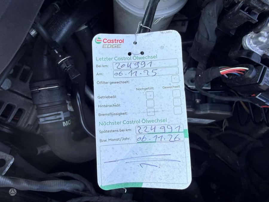 Black Audi A4 2016 in Kaunas, with an engine capacity of 1.97 L and mileage of 222 thousand km for 7550 €, photo 12 on AUTOMOTO.COM.LV