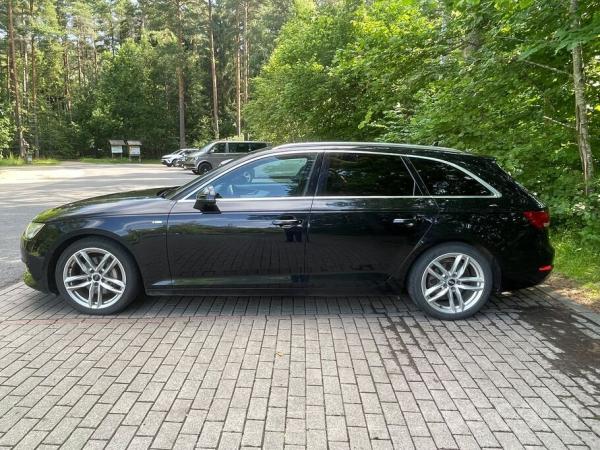 Black Audi A4 2016 in Riga, with an engine capacity of 3.00 L and mileage of 321 thousand km for 14500 €, photo 4 on AUTOMOTO.COM.LV
