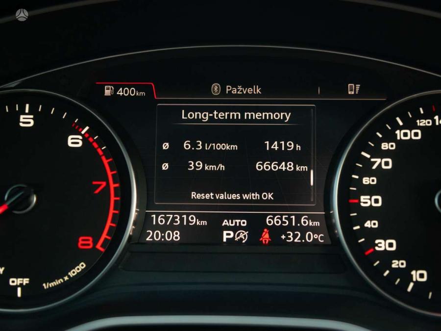 Black Audi A4 2016 in Kaunas, with an engine capacity of 1.40 L and mileage of 167 thousand km for 11700 €, photo 26 on AUTOMOTO.COM.LV