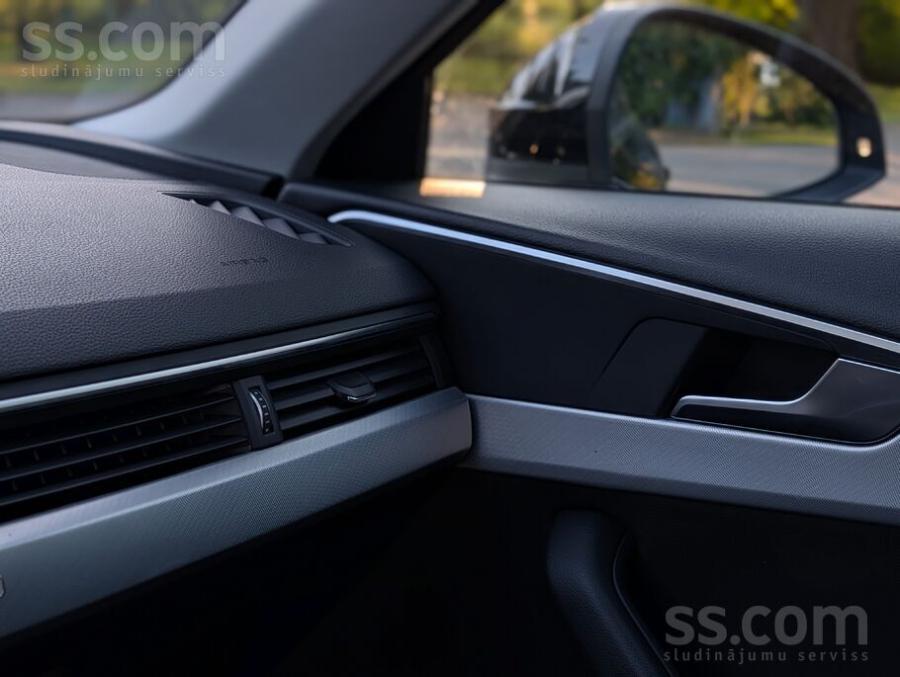 Black Audi A4 2016 in Jurmala, with an engine capacity of 2.00 L and mileage of 0 thousand km for 9950 €, photo 25 on AUTOMOTO.COM.LV