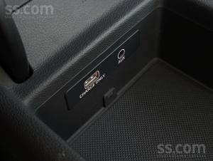 Black Audi A4 2016 in Jurmala, with an engine capacity of 2.00 L and mileage of 0 thousand km for 9950 €, photo 28 on AUTOMOTO.COM.LV