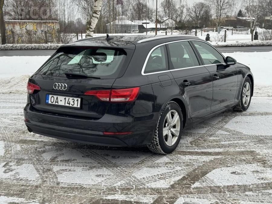 Black Audi A4 2017 in Riga, with an engine capacity of 2.00 L and mileage of 325 thousand km for 11500 €, photo 3 on AUTOMOTO.COM.LV
