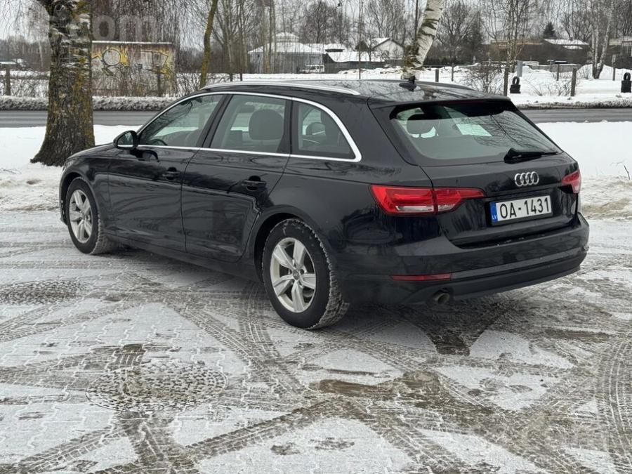 Black Audi A4 2017 in Riga, with an engine capacity of 2.00 L and mileage of 325 thousand km for 11500 €, photo 4 on AUTOMOTO.COM.LV