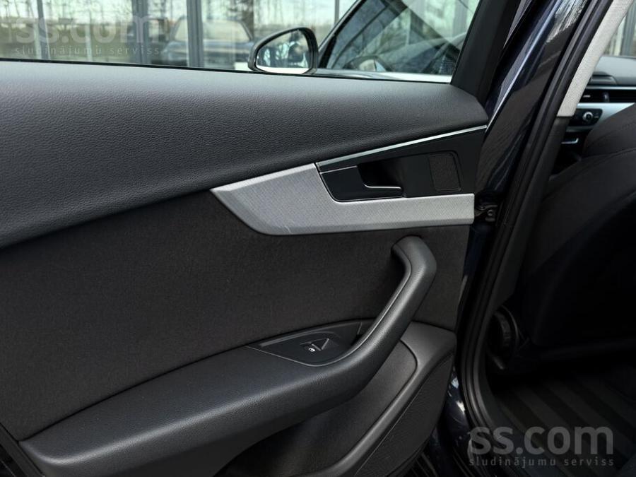 Melns Audi A4 2017 Tukums, ar dzinēja tilpumu 1.40 L un nobraukumu 210 tūkst. km par 14500 €, foto 25 vietnē AUTOMOTO.COM.LV