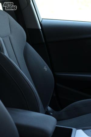 Black Audi A4 2017 in Vilnius, with an engine capacity of 2.00 L and mileage of 234 thousand km for 12500 €, photo 29 on AUTOMOTO.COM.LV