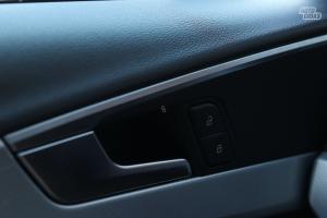 Black Audi A4 2017 in Vilnius, with an engine capacity of 2.00 L and mileage of 234 thousand km for 12000 €, photo 20 on AUTOMOTO.COM.LV