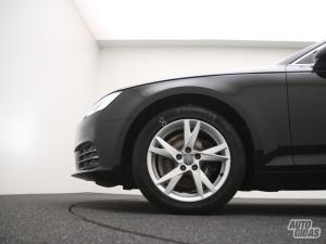 Black Audi A4 2018 in Vilnius, with an engine capacity of 2.00 L and mileage of 143 thousand km for 16699 €, photo 27 on AUTOMOTO.COM.LV