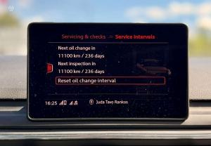 Black Audi A4 2018 in Vilnius, with an engine capacity of 1.97 L and mileage of 208 thousand km for 14500 €, photo 21 on AUTOMOTO.COM.LV