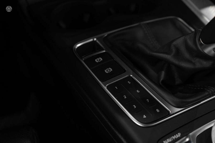 Melns Audi A4 2018 Rīga, ar dzinēja tilpumu 1.97 L un nobraukumu 253 tūkst. km par 16850 €, foto 35 vietnē AUTOMOTO.COM.LV
