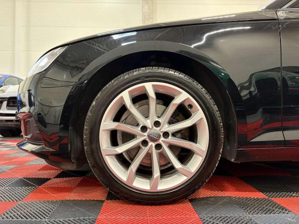 Melns Audi A4 2018 Viļņa, ar dzinēja tilpumu 1.97 L un nobraukumu 251 tūkst. km par 11950 €, foto 9 vietnē AUTOMOTO.COM.LV