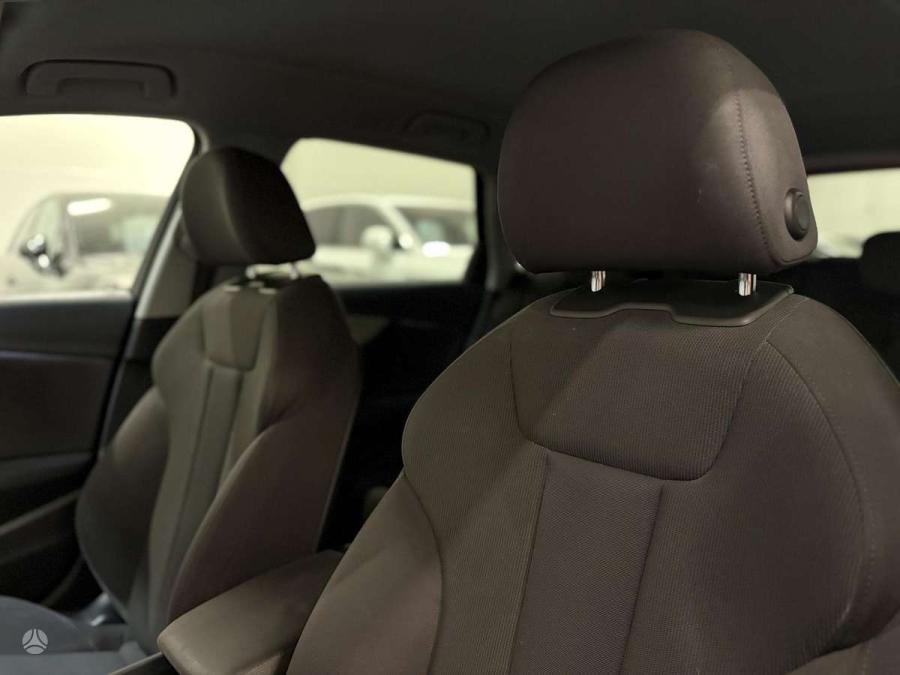 Melns Audi A4 2018 Viļņa, ar dzinēja tilpumu 1.97 L un nobraukumu 251 tūkst. km par 11950 €, foto 15 vietnē AUTOMOTO.COM.LV