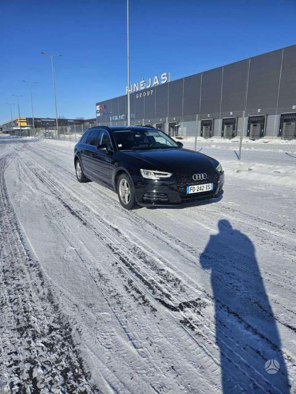Melns Audi A4 2019 Vievis, ar dzinēja tilpumu 1.97 L un nobraukumu 326 tūkst. km par 10900 €, foto 3 vietnē AUTOMOTO.COM.LV