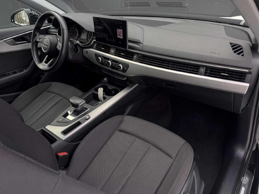 Melns Audi A4 2019 Šauļi, ar dzinēja tilpumu 1.98 L un nobraukumu 220 tūkst. km par 15900 €, foto 12 vietnē AUTOMOTO.COM.LV