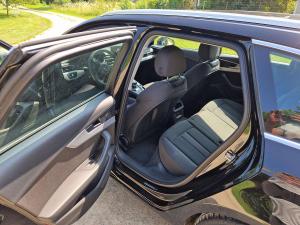 Black Audi A4 2019 in Siauliai, with an engine capacity of 1.98 L and mileage of 283 thousand km for 12400 €, photo 12 on AUTOMOTO.COM.LV