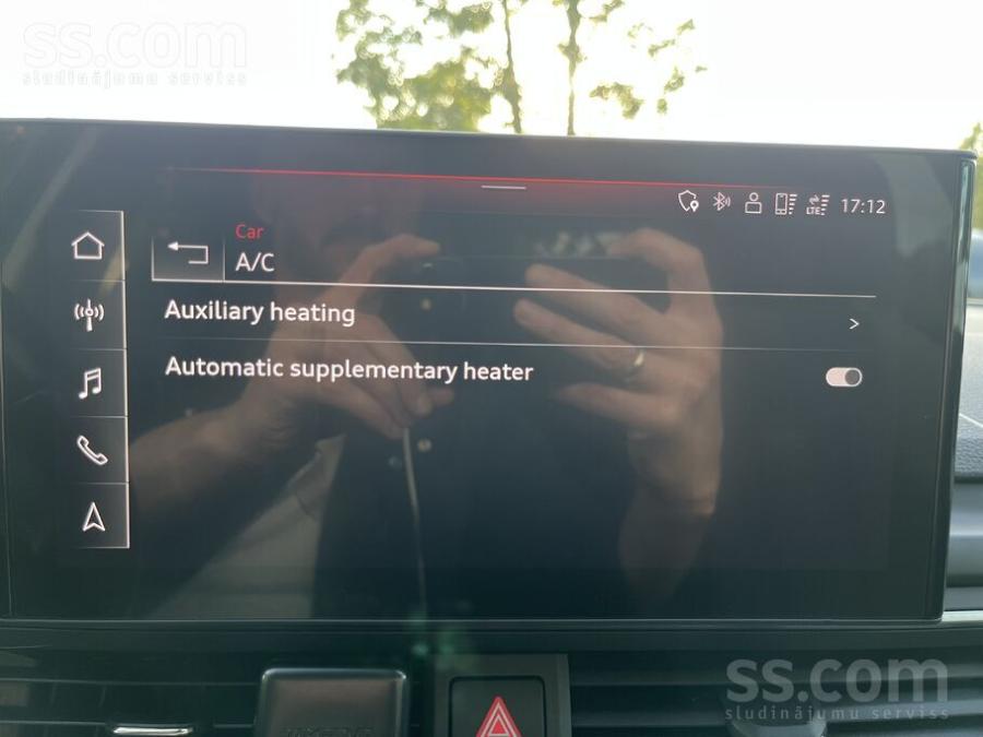 Black Audi A4 2020 in Riga, with an engine capacity of 2.00 L and mileage of 180 thousand km for 19990 €, photo 12 on AUTOMOTO.COM.LV
