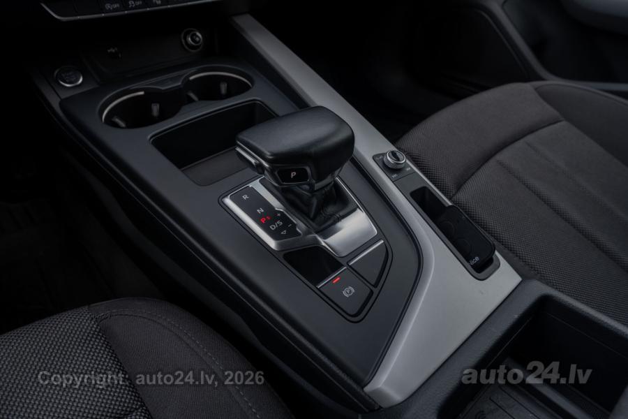 Black Audi A4 2020 in Tallinn, with an engine capacity of 2.00 L and mileage of 191 thousand km for 18999 €, photo 15 on AUTOMOTO.COM.LV