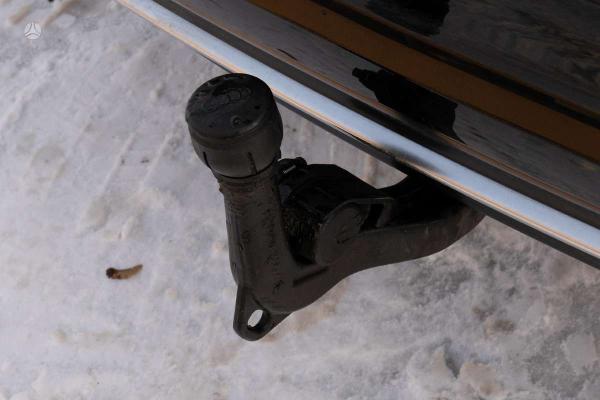 Black Audi A4 2021 in Marijampole, with an engine capacity of 1.97 L and mileage of 203 thousand km for 18800 €, photo 11 on AUTOMOTO.COM.LV