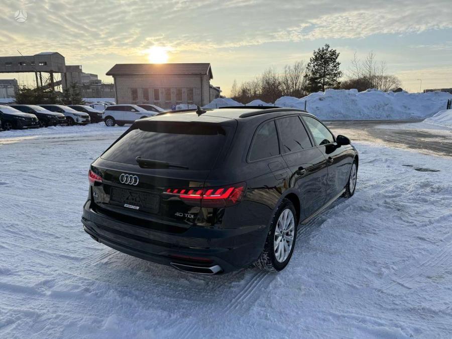 Black Audi A4 2021 in Telschi, with an engine capacity of 1.97 L and mileage of 206 thousand km for 18300 €, photo 7 on AUTOMOTO.COM.LV