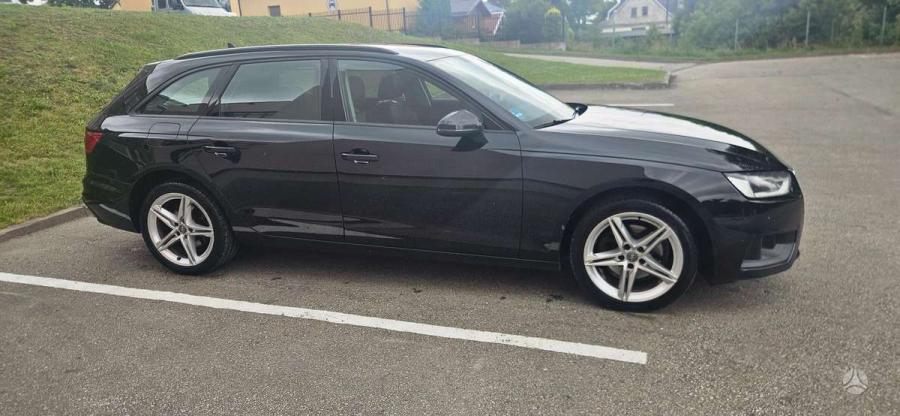 Black Audi A4 2021 in Telschi, with an engine capacity of 1.97 L and mileage of 280 thousand km for 12900 €, photo 7 on AUTOMOTO.COM.LV