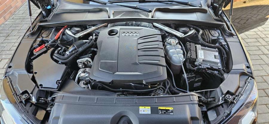 Black Audi A4 2021 in Telschi, with an engine capacity of 1.97 L and mileage of 280 thousand km for 12900 €, photo 22 on AUTOMOTO.COM.LV