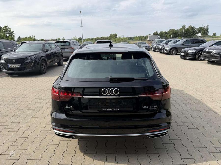Black Audi A4 2021 in Siauliai, with an engine capacity of 1.98 L and mileage of 195 thousand km for 18990 €, photo 10 on AUTOMOTO.COM.LV